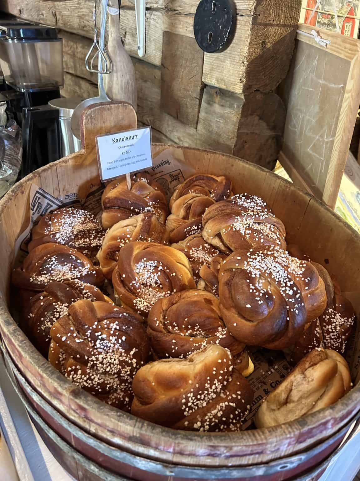 15 Best Things To Do In The Lofoten Islands (Summer) - Shan Departing Gate J20